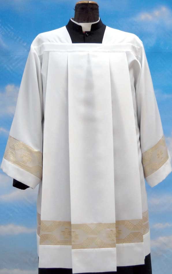 Surplice-solivari-clergy-catholic – FUCHS Church Supply